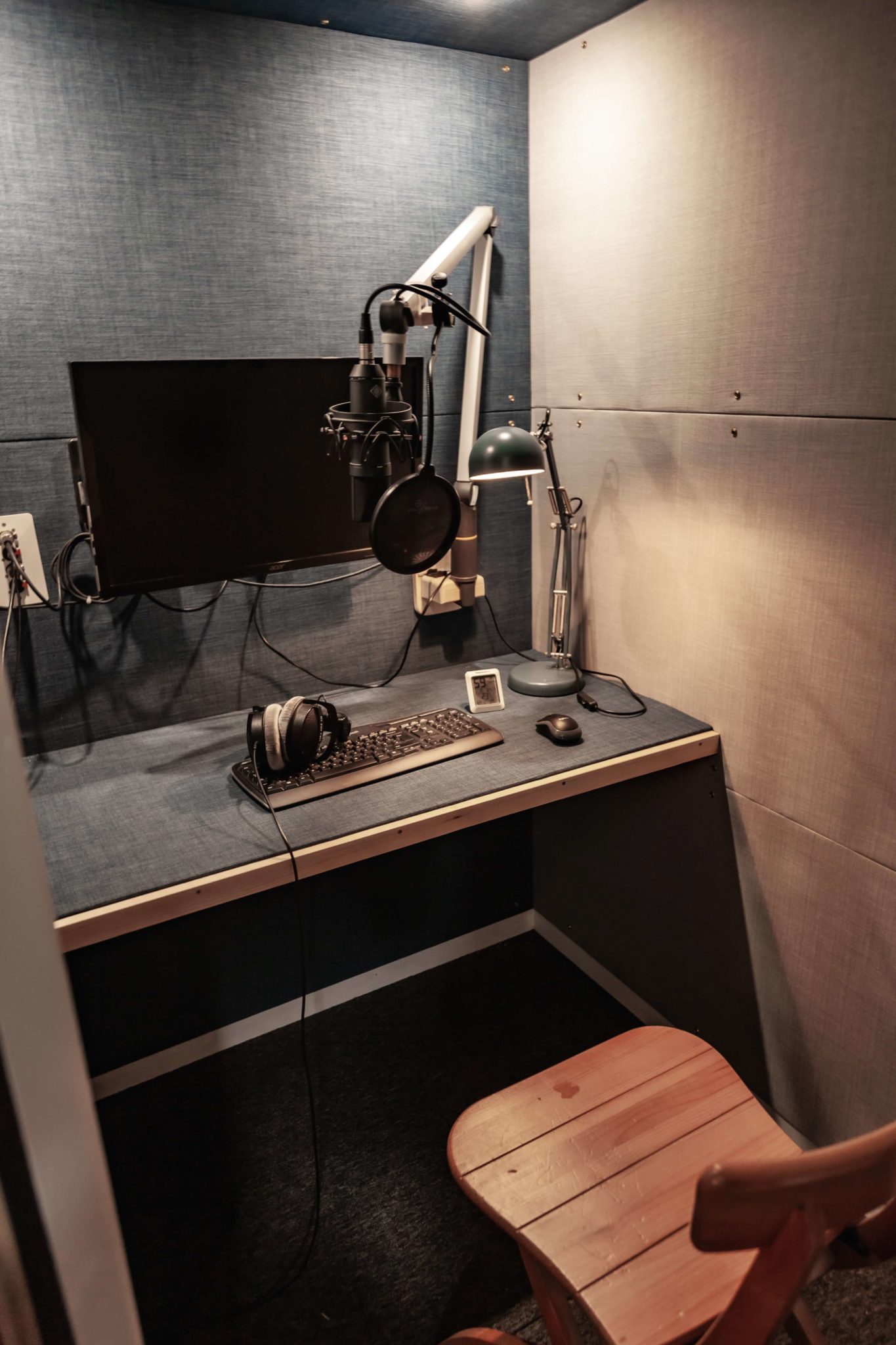 British Male Voice Over / Presenter | Pete Nottage